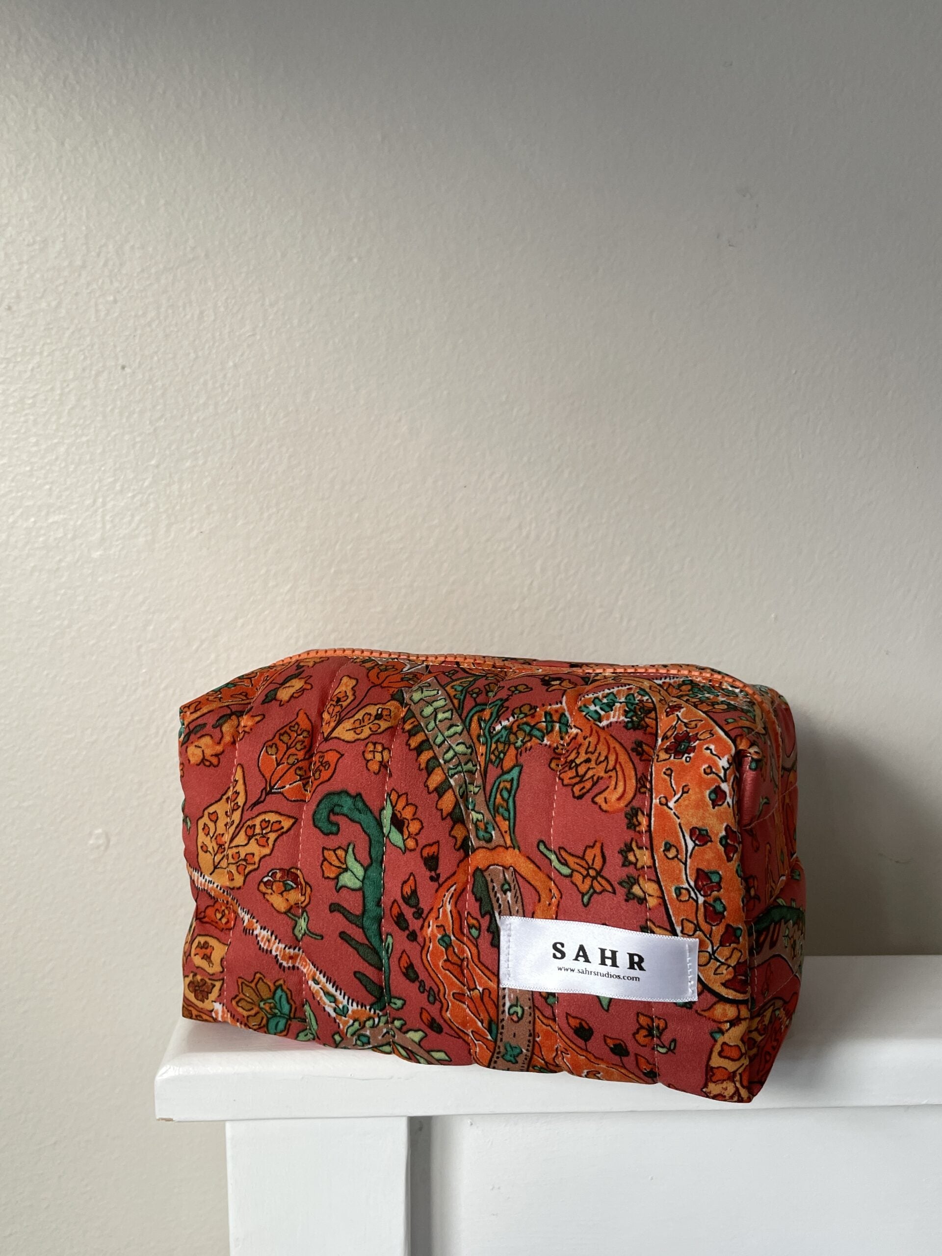 Reimagined Maya Pouch Coral – SAHR STUDIOS